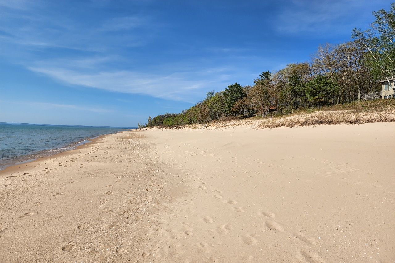 Golden Beach Cottage: Private Home on Lake Michigan - Holiday Vacation ...